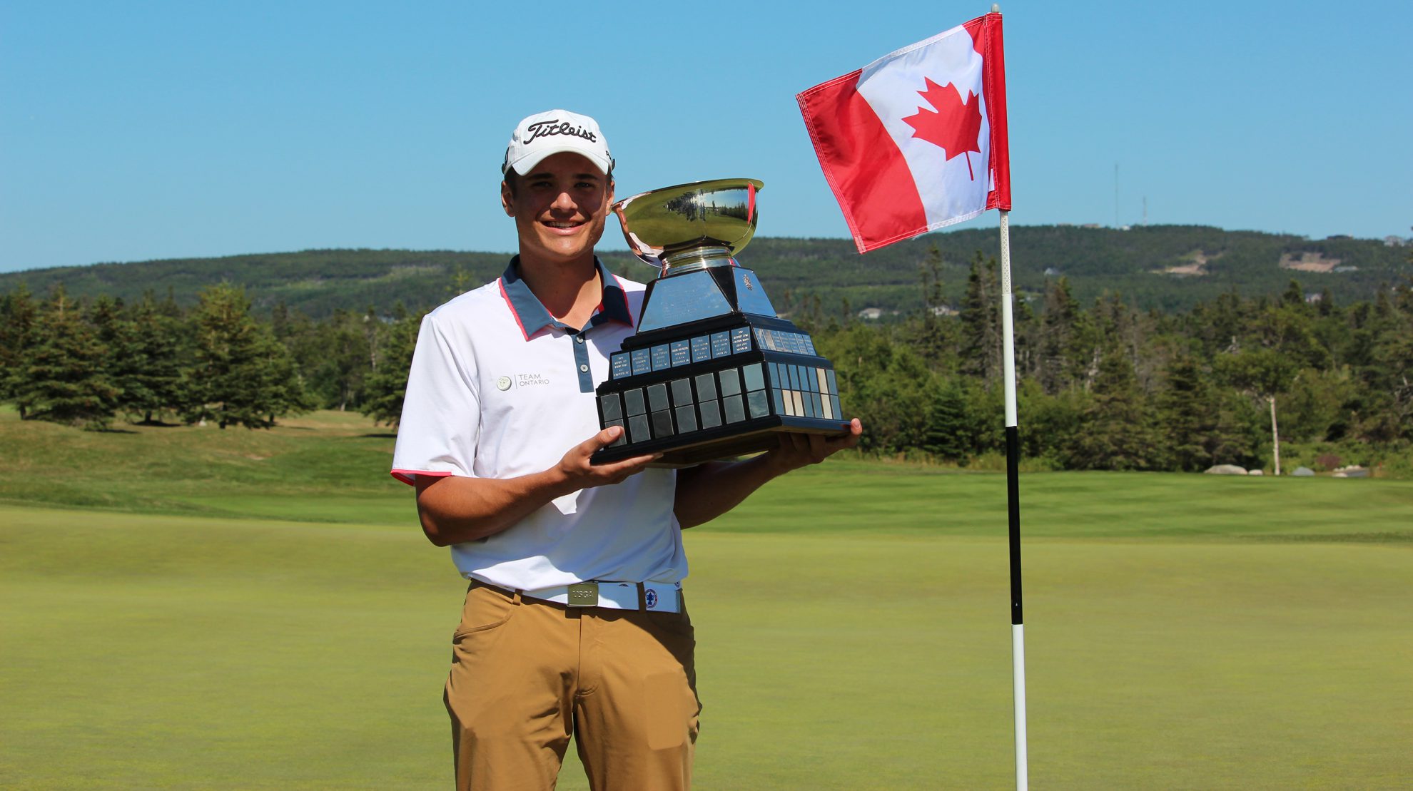 Sam Meek crowned 2016 Canadian Junior Boys Champion - Golf Canada