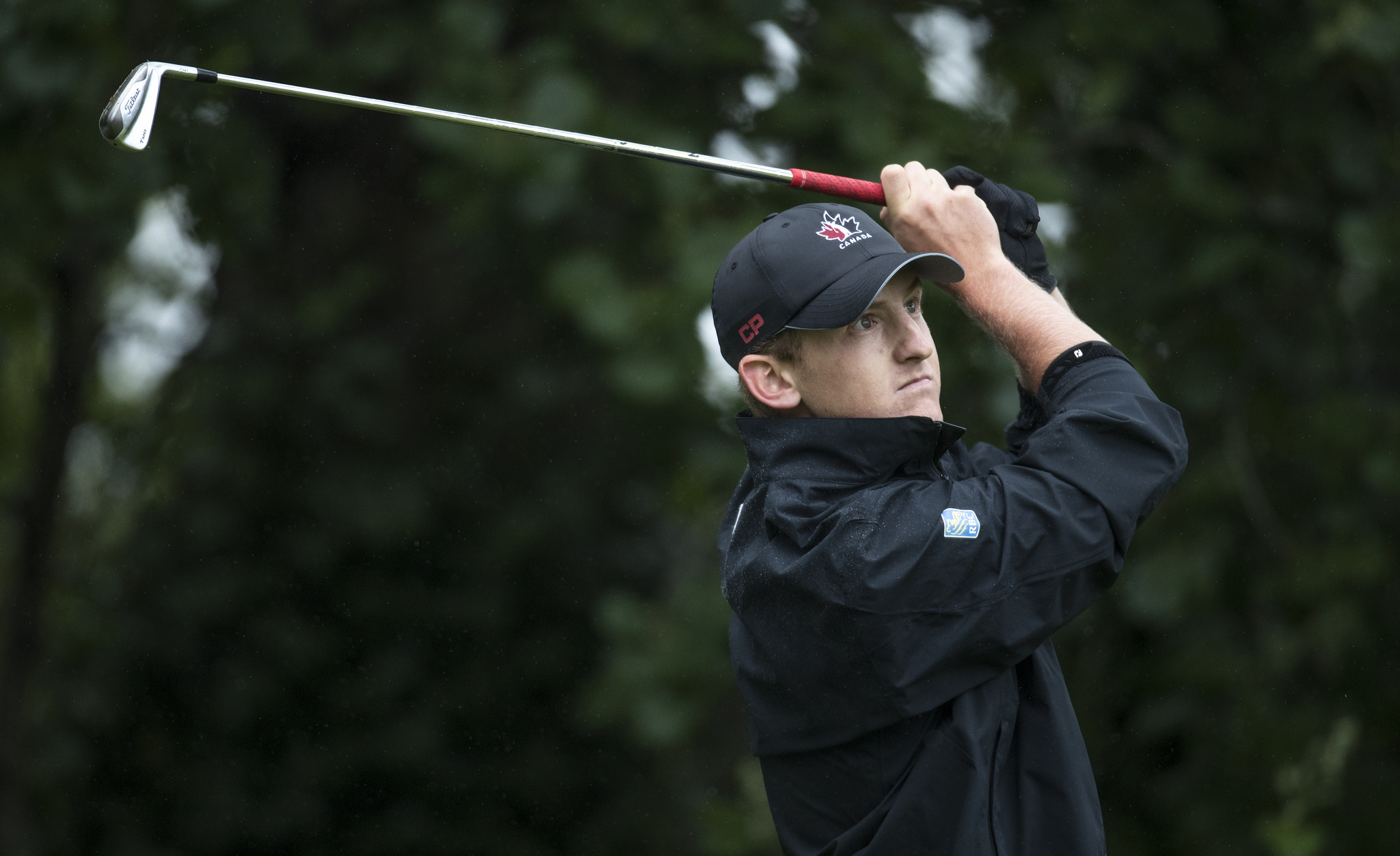 Canucks du Toit, Szirmak and Macdonald shoot 5-under 67; sit two shots ...