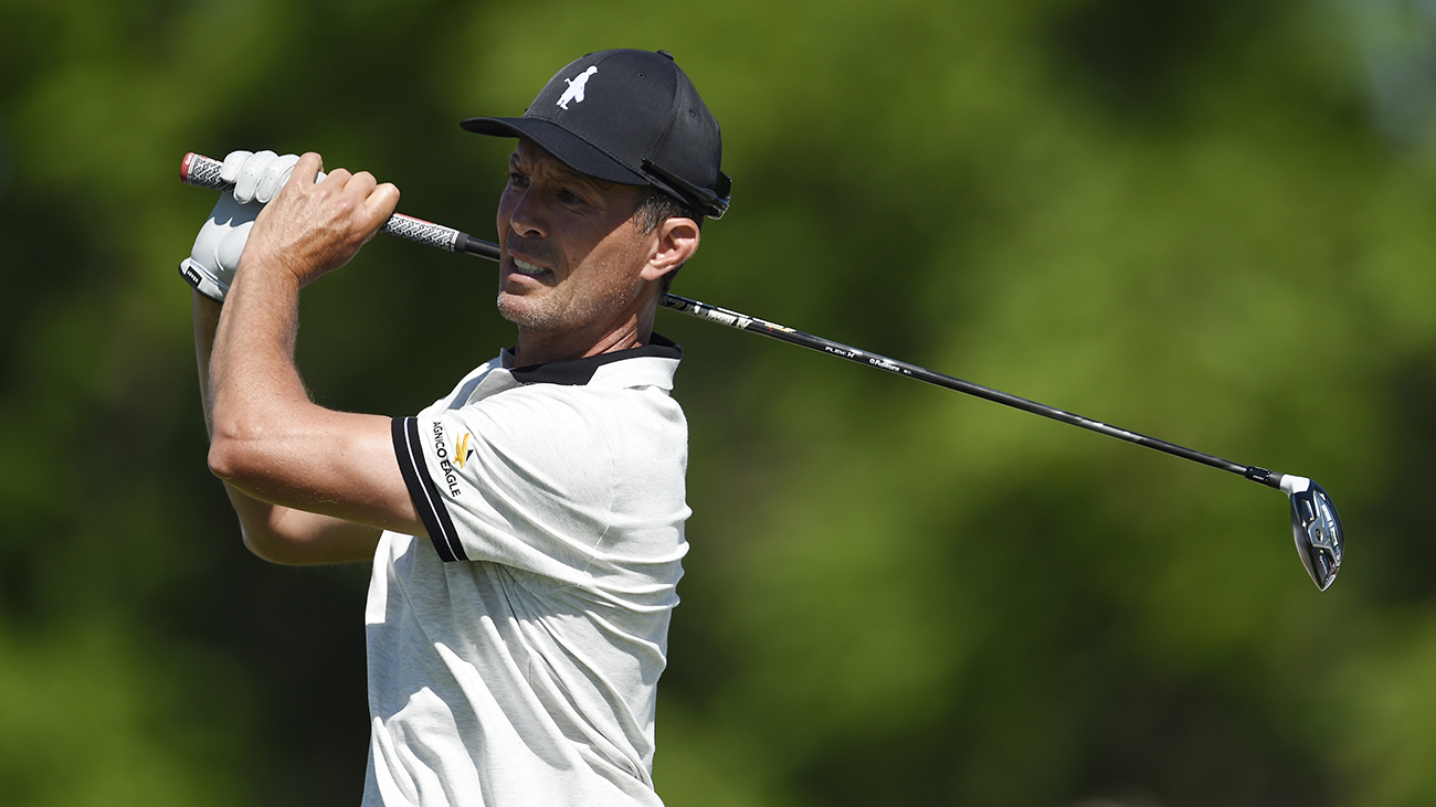 Jerry Kelly successfully defends hometown Champions title; Weir ...