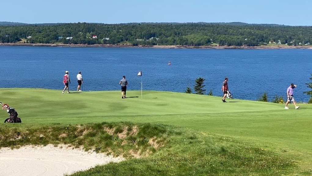 Deraney and Meinhart tied for lead heading into the final round of the ...